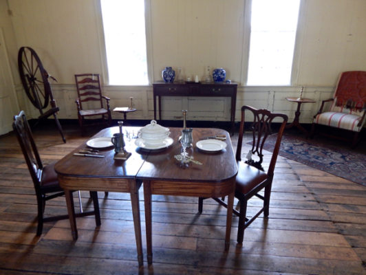 An Afternoon Tour at Blount Mansion – Pender & Peony