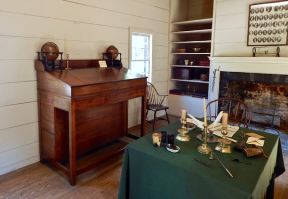 An Afternoon Tour at Blount Mansion - Pender & Peony - A Southern Blog