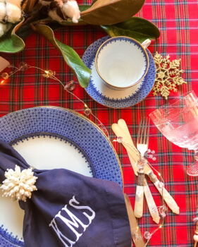 Guide to Mixing Plaid Decor for the Holidays - Pender & Peony - A ...