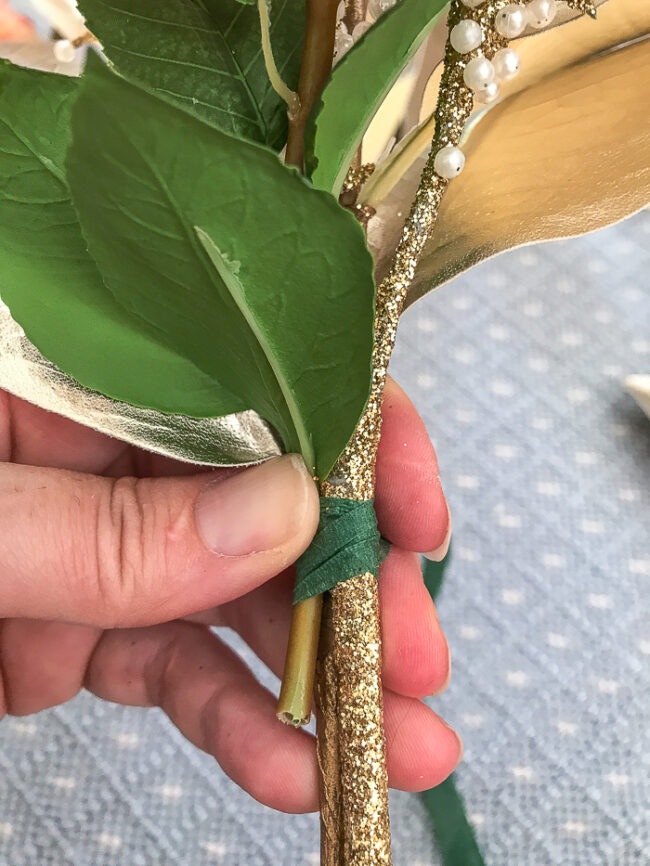 How to Make Custom Christmas Tree Picks & Sprays - Pender & Peony - A ...