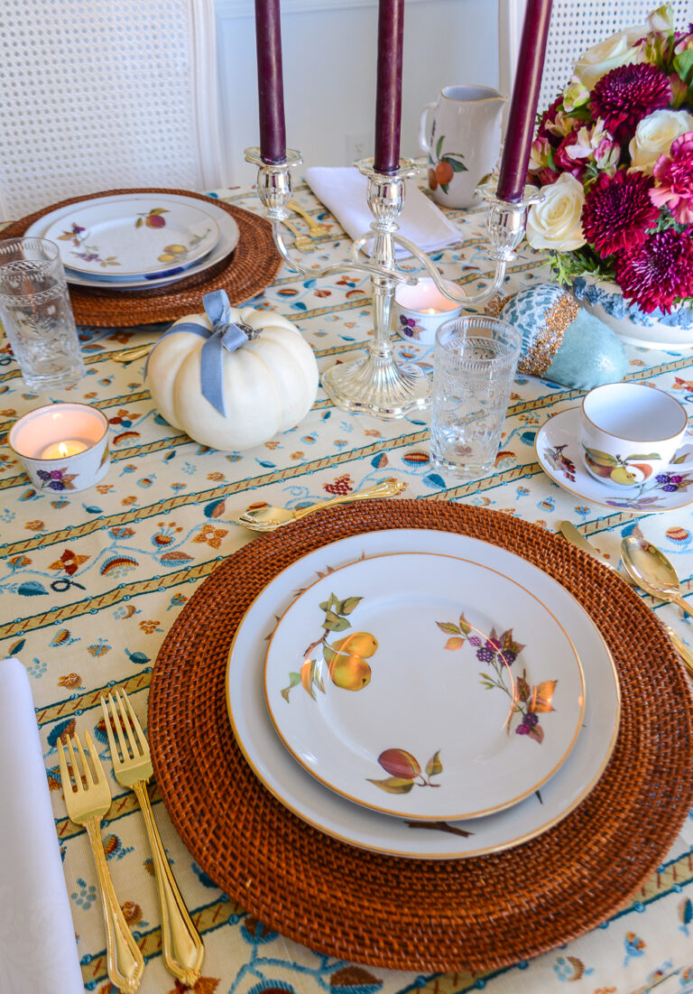 Recipe for a Grandmillennial Thanksgiving Table - Pender & Peony - A ...