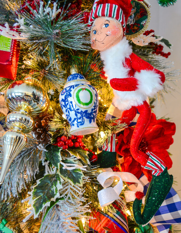 An Elf Approved Preppy Chinoiserie Christmas - Pender & Peony - A ...