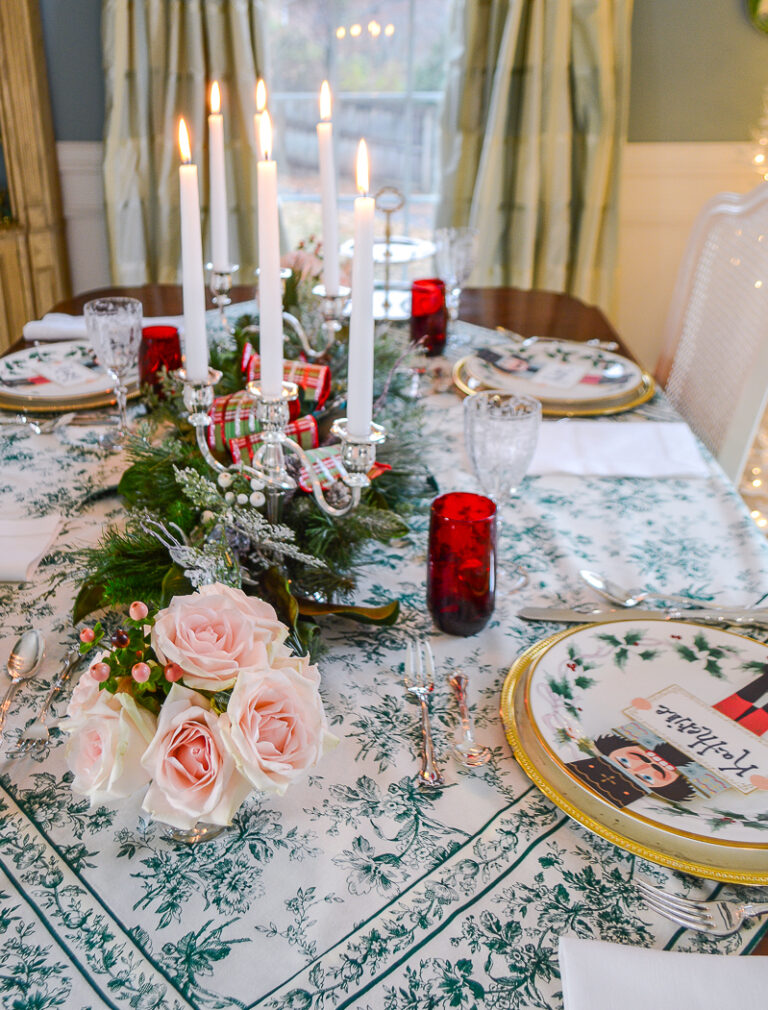 5 Tips for a Festive Christmas Table - Pender & Peony - A Southern Blog