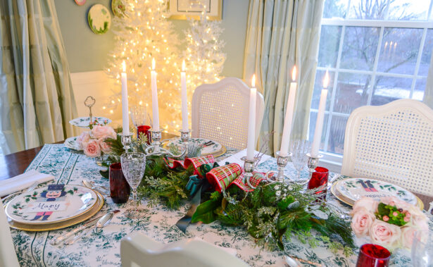 5 Tips for a Festive Christmas Table - Pender & Peony - A Southern Blog